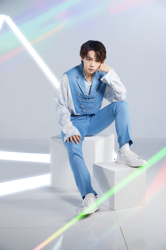 JO1の1stアルバム「The STAR」表題曲「Shine A Light」ミュージックビデオ（FULL Ver.）世界同時配信開始！ソロシーンではメンバーカラーの「光」や“スターダンス”ポイントに