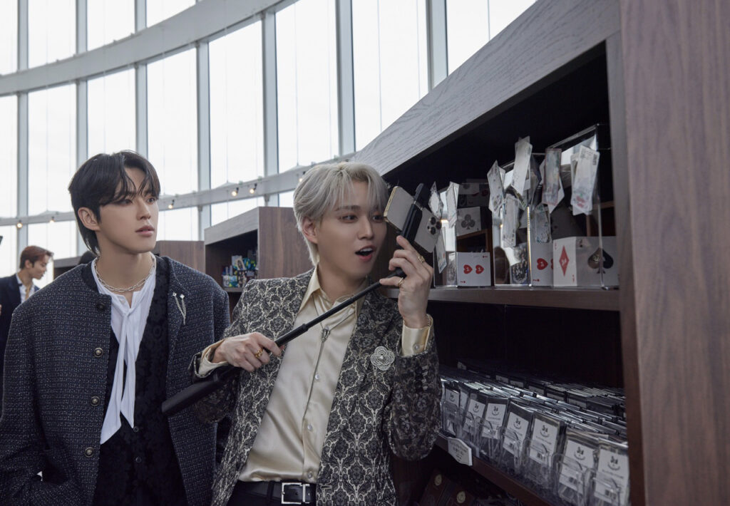 「JO1 Exhibition”JO1 in Wonderland!”」メンバーたちが体験！大爆笑あふれる