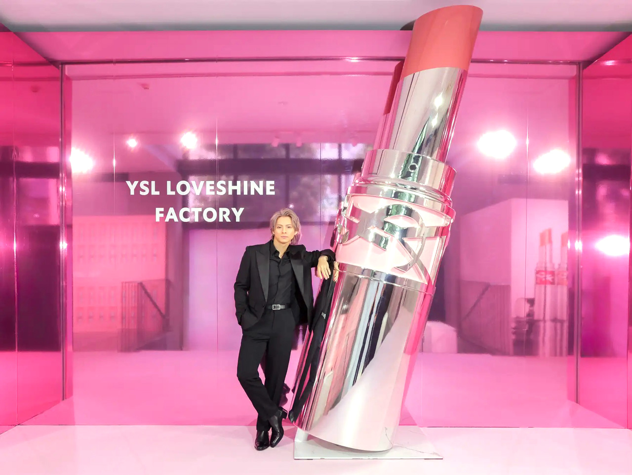 平野紫耀「YSL LOVESHINE FACTORY」発表会登場！「本当にびっくり」したことは？